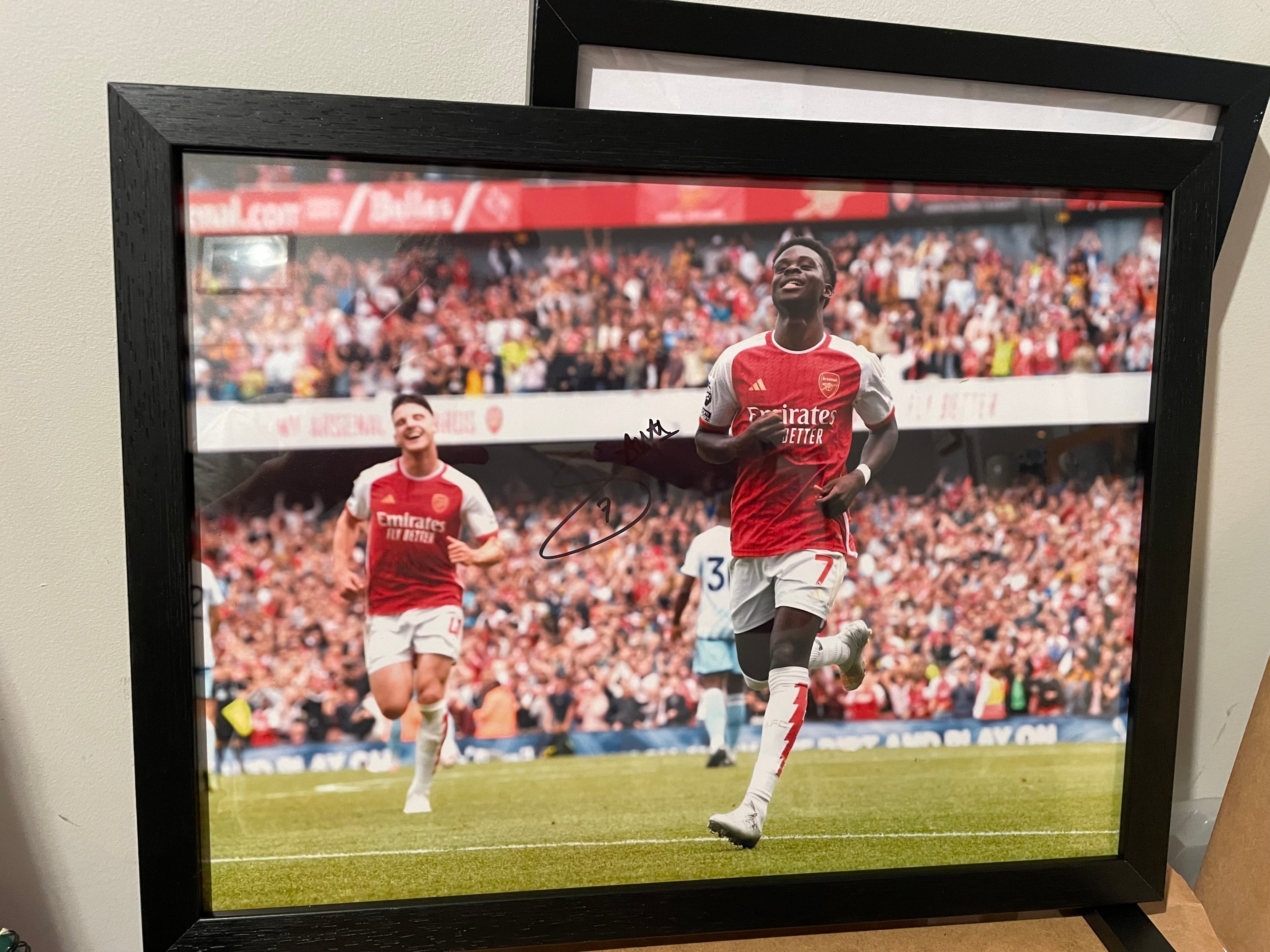 Saka Signed Photo Frame – The Match Day Shop